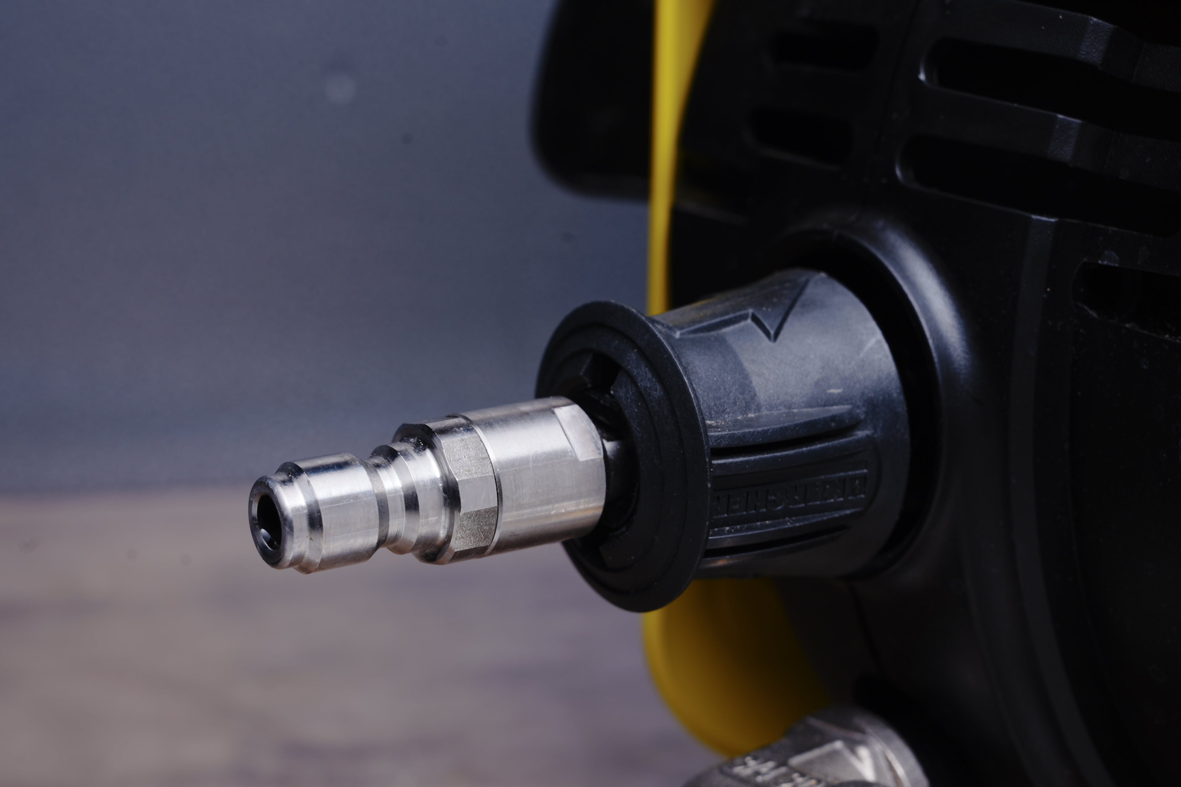 ケルヒャーコネクタを3/8に変換するスイベル付きクイックプラグ – デコタミン